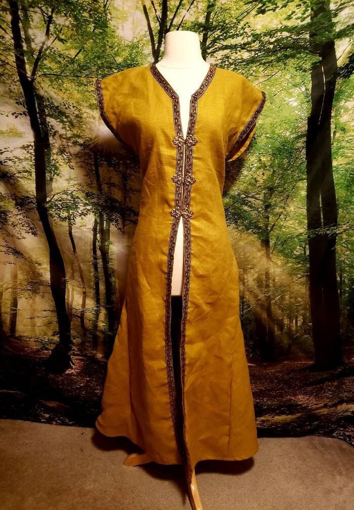 Custom Women's Surcoat – Chicken Vicious